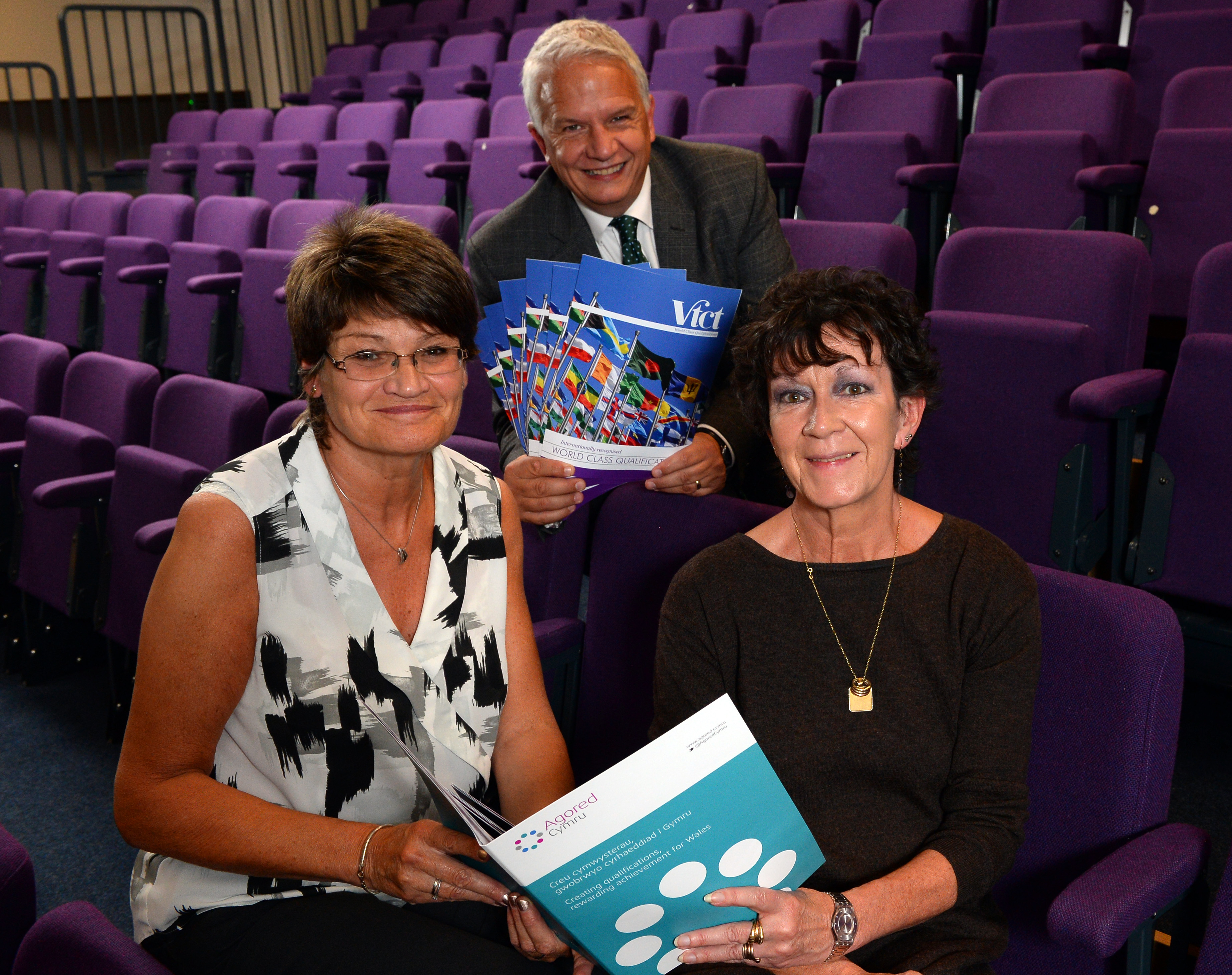 Strengthening Collaboration and Bilingualism in Education in Wales ...